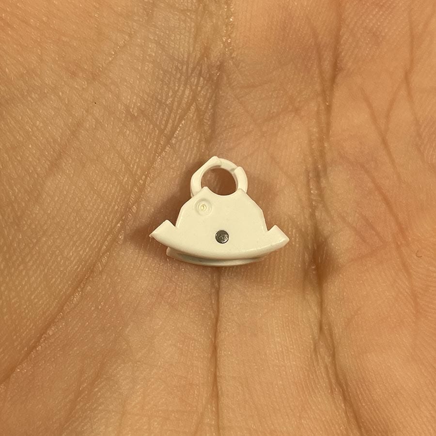 Set of 2 White New Nintendo 3DS XL Internal Corner Brackets